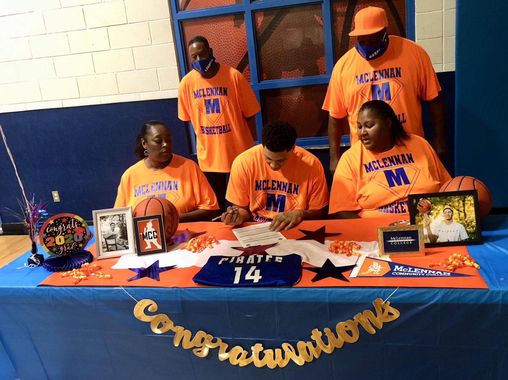 Chilton ISD students signs at MCC | The Marlin Democrat